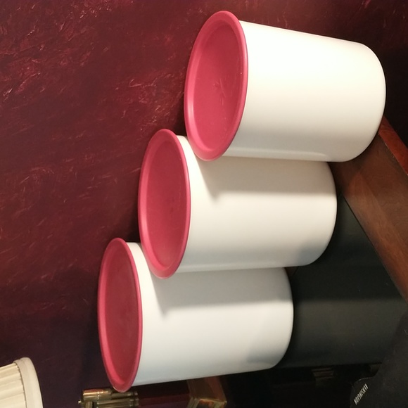 Tupperware | Kitchen | Rarevtg Tupperware One Touch Nesting Canister ...